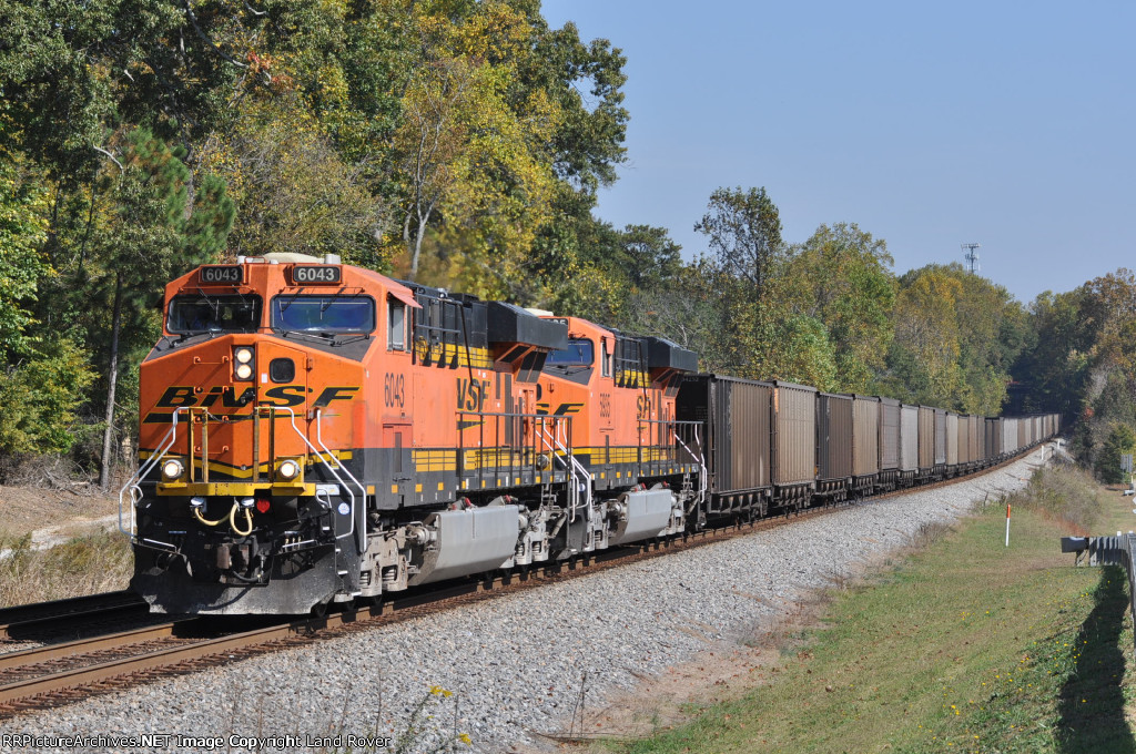 BNSF 6043 On NS 735 Northbound